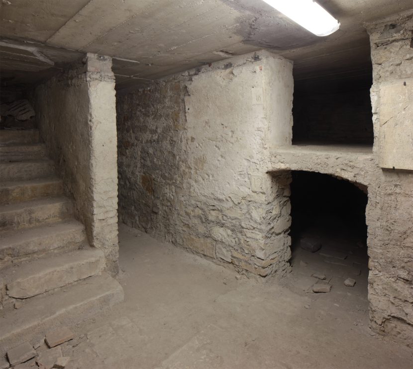 Cunicolo e propileo – Museo d'Antichità JJ Winckelmann